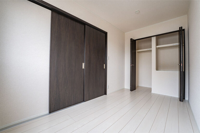 奥行6.1m＆ゆったり1LDK｜水戸市袴塚の賃貸ガレージハウス