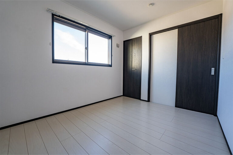 奥行6.1mガレージ+1LDK｜草加駅 徒歩10分の賃貸ガレージハウス