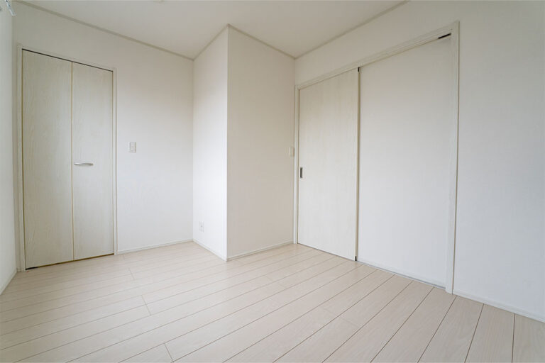 奥行6.1mガレージ＆WIC付きゆったり1LDK｜木更津市中里