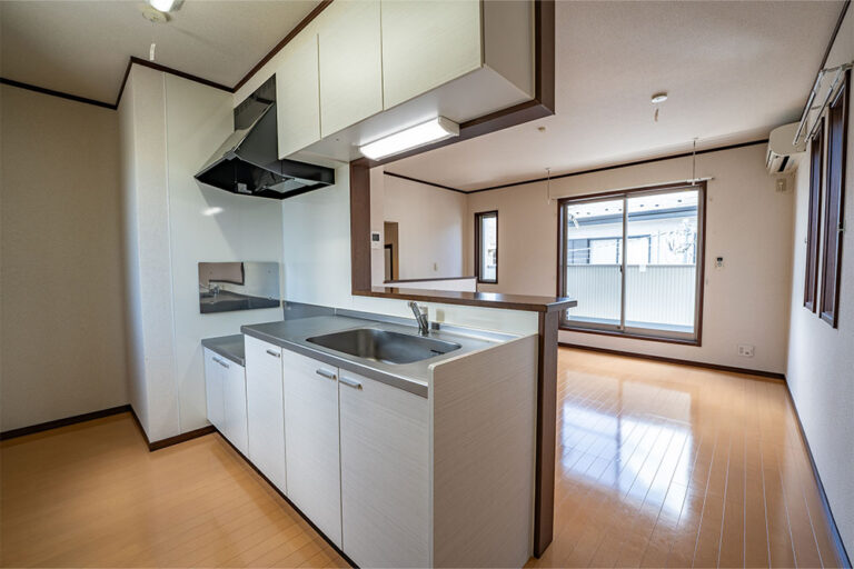 ファミリーで暮らす2LDK戸建ガレージハウス｜間々田駅 徒歩10分