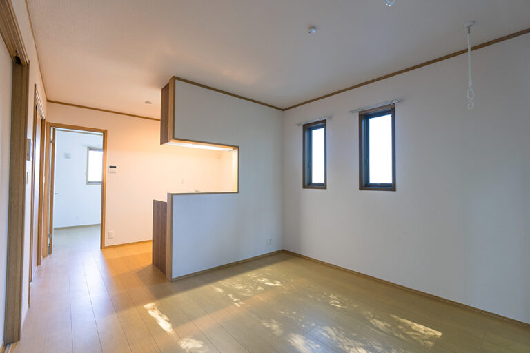 奥行6.6mガレージ＆自然を感じる1LDK｜さいたま見沼IC 1.5km