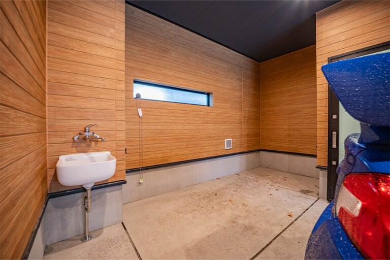 奥行7.0mのゆったりガレージと対面式ワイドキッチン｜川越IC 900m