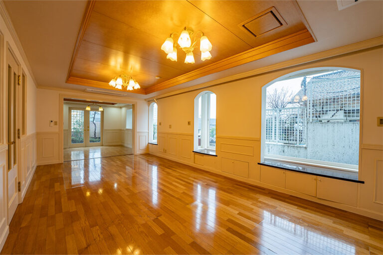 開口幅5.4mガレージ＆5LDKの堂々スペック｜二子玉川駅 徒歩7分