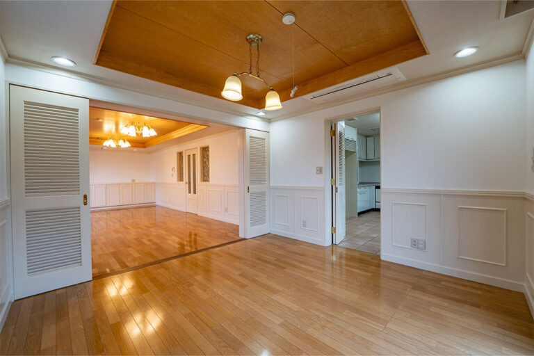 開口幅5.4mガレージ＆5LDKの堂々スペック｜二子玉川駅 徒歩7分