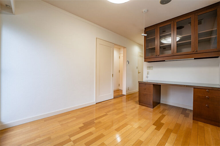 開口幅5.4mガレージ＆5LDKの堂々スペック｜二子玉川駅 徒歩7分