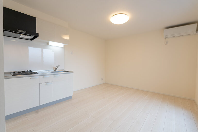 二人暮らしにも適した階段ロフト付き1LDK｜木更津金田IC 1.5km