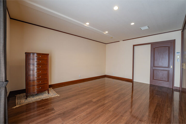 建物面積224 m²、堂々たる3SLDK+2台ガレージ｜茨城県龍ケ崎市