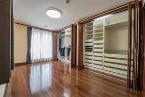 建物面積224 m²、堂々たる3SLDK+2台ガレージ｜茨城県龍ケ崎市